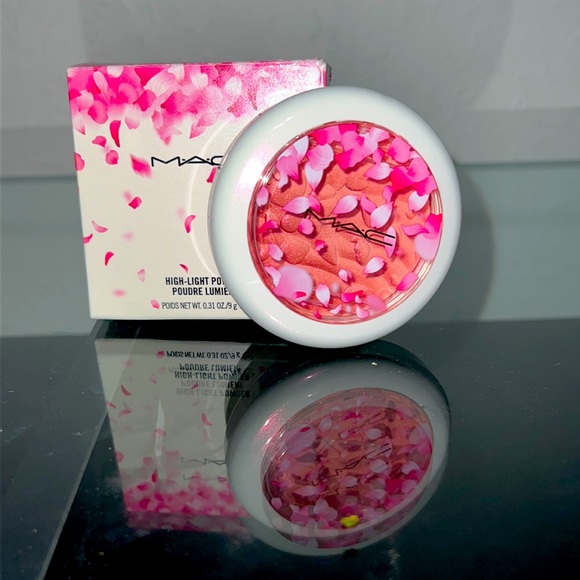 MAC Cosmetics | Makeup | Mac Highlight Powder | Poshmark